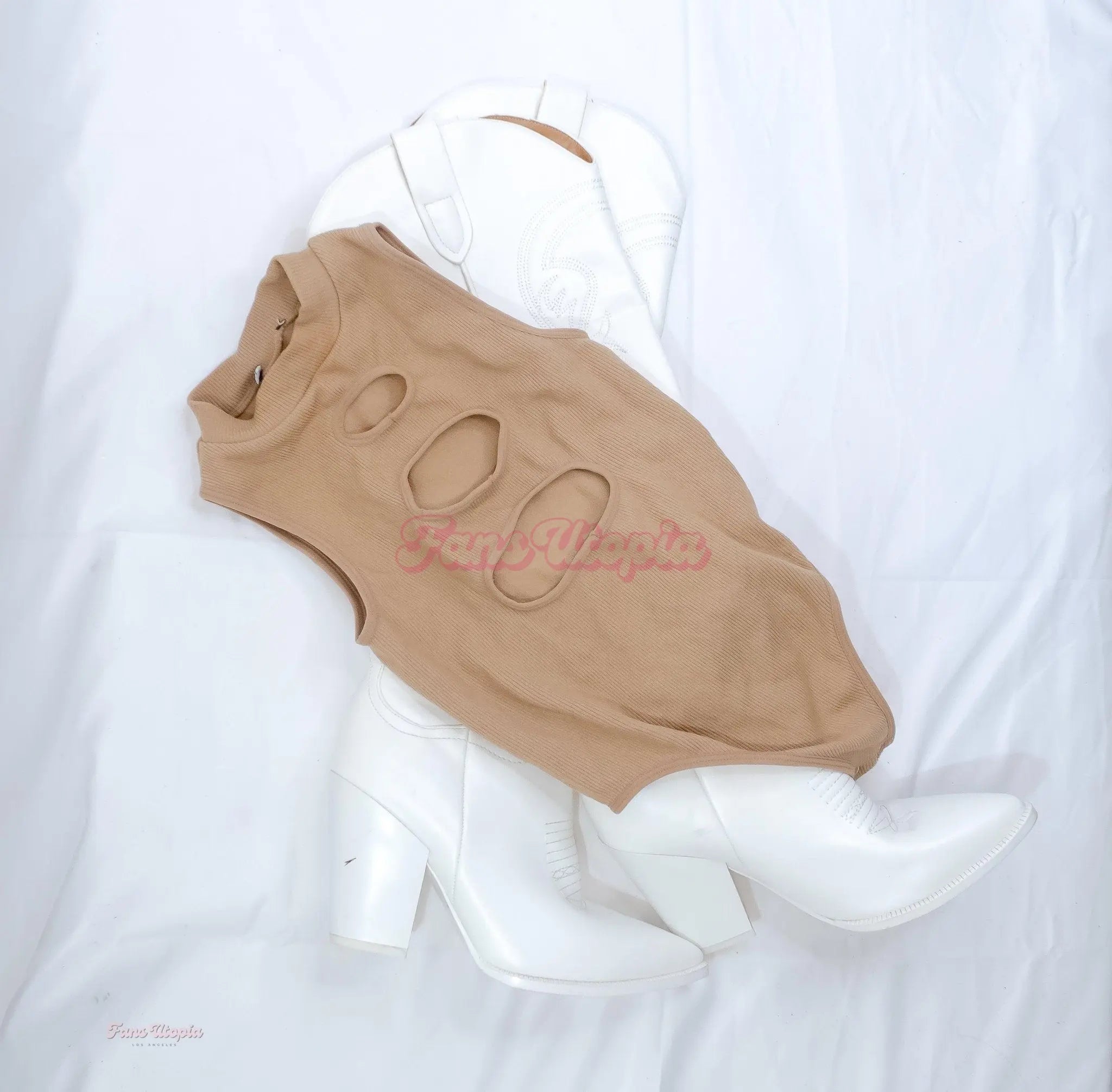 Kayley Gunner Brown Bodysuit + White Cowboy Boots - FANS UTOPIA – SNACK LA